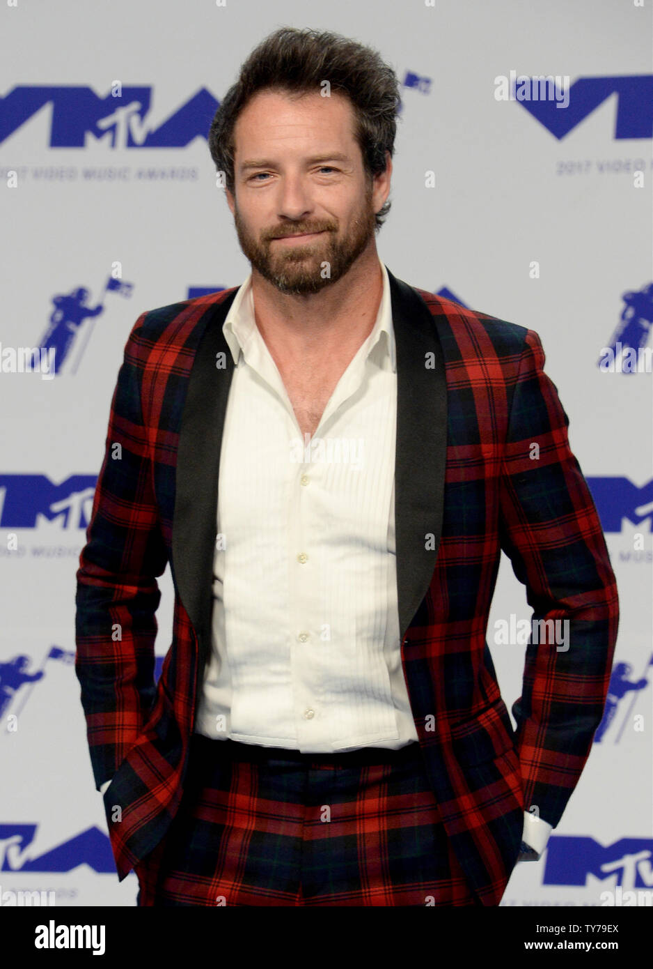 Ian Bohen arrives for the 34th annual MTV Video Music Awards at The ...