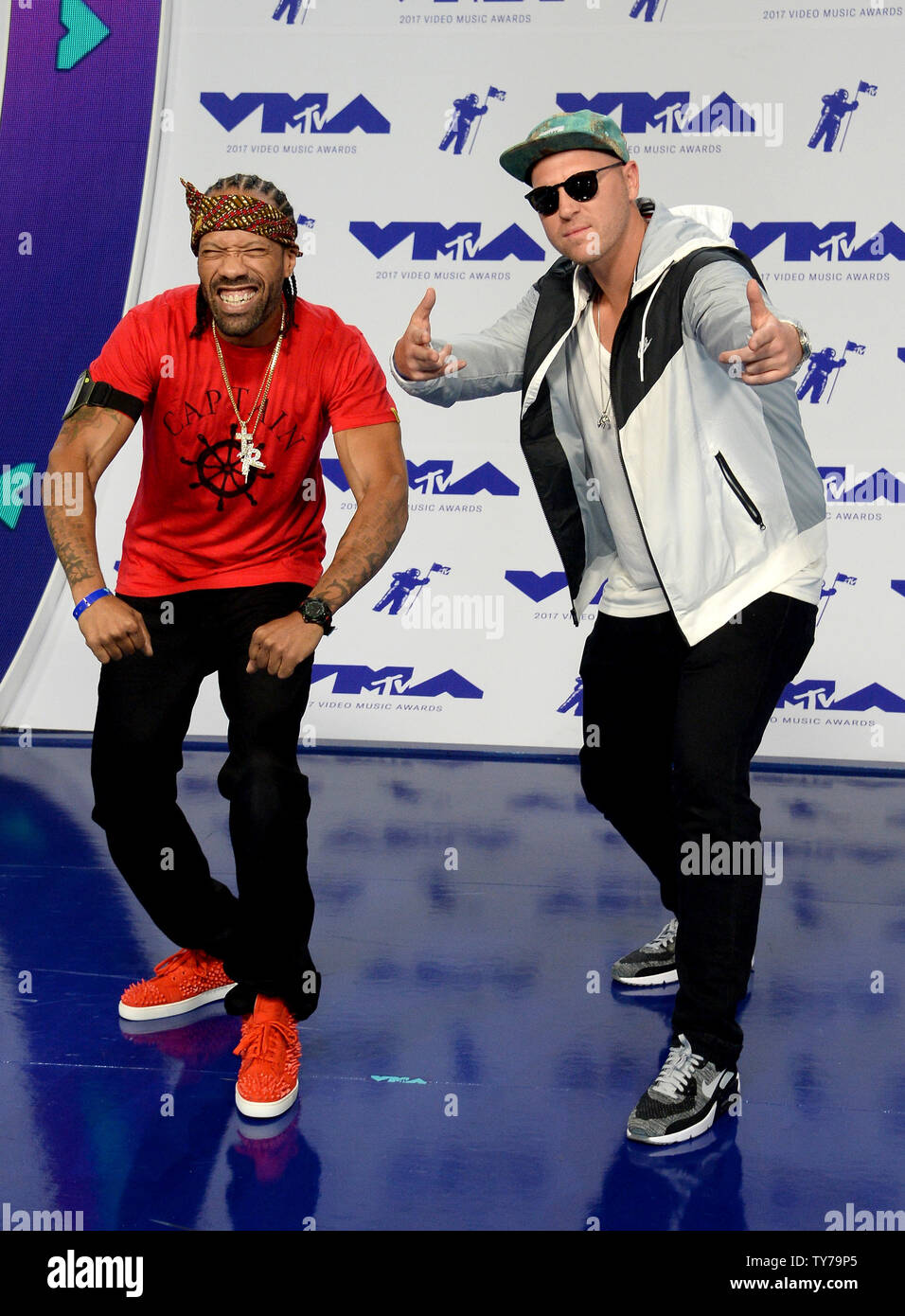 Redman (L) and DJ Jayceeoh arrive for the 34th annual MTV Video Music ...