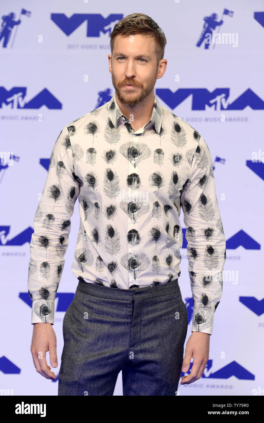 Calvin Harris arrives for the 34th annual MTV Video Music Awards at The ...