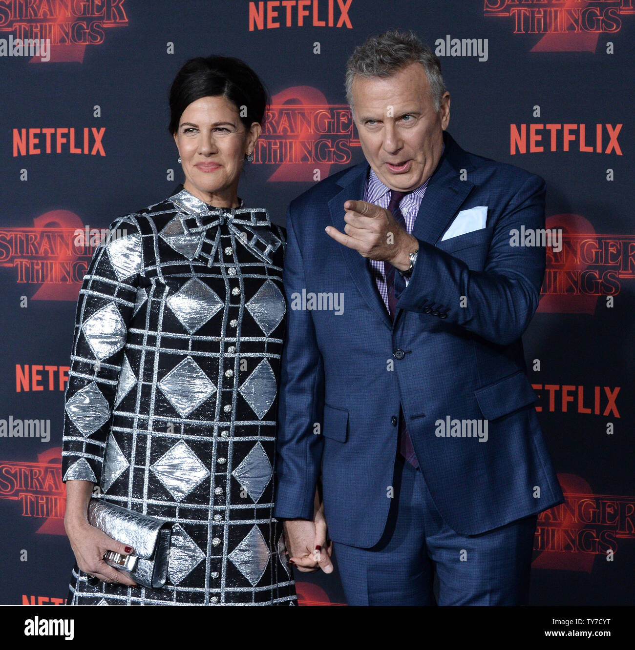 Paul reiser stranger things hi-res stock photography and images - Alamy