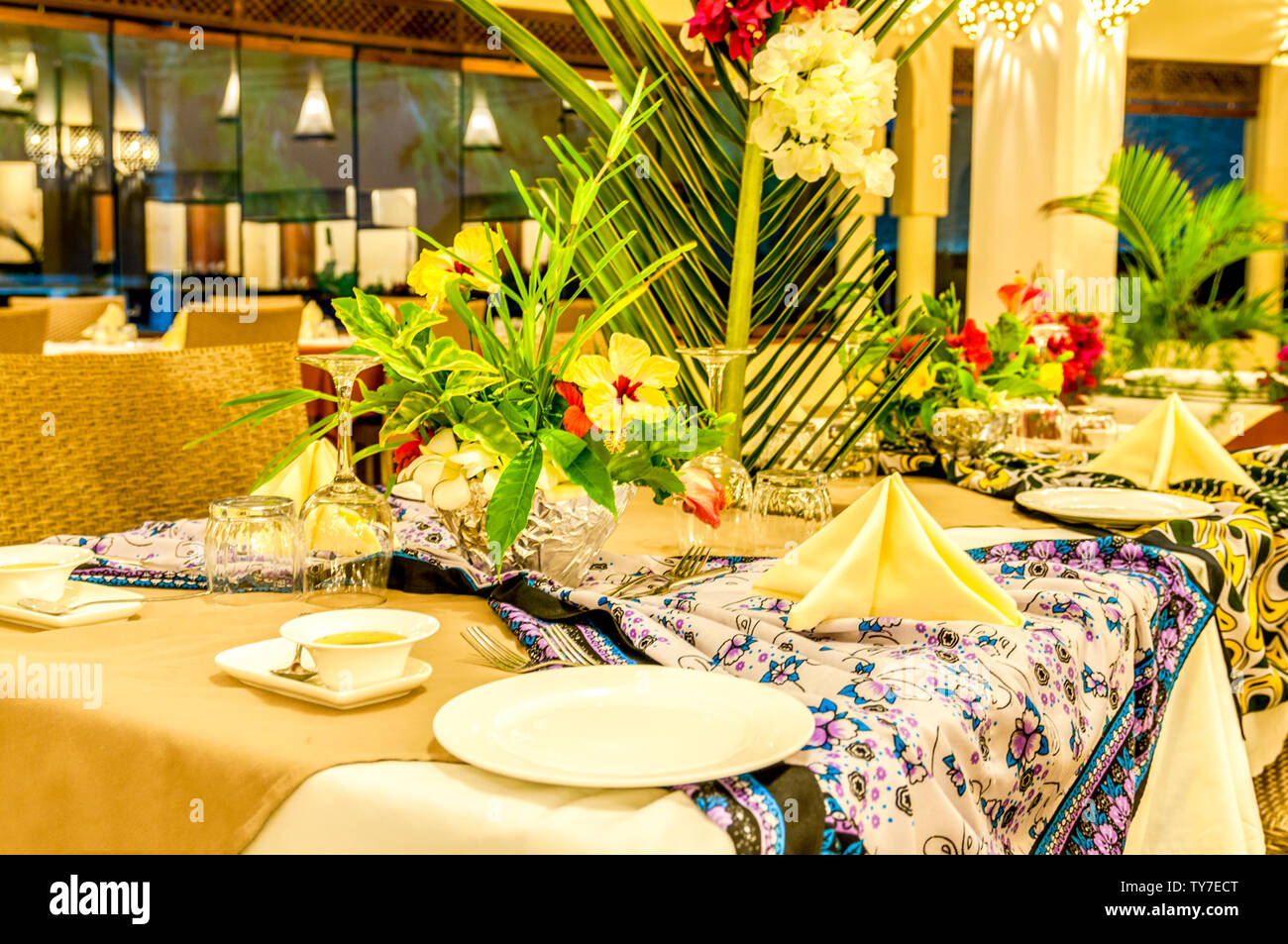 Lunch table setting beach resort hi-res stock photography and images ...