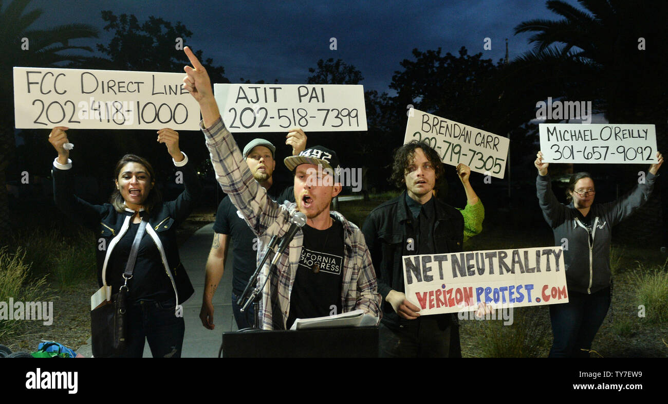 Section 28 protest hi-res stock photography and images - Alamy