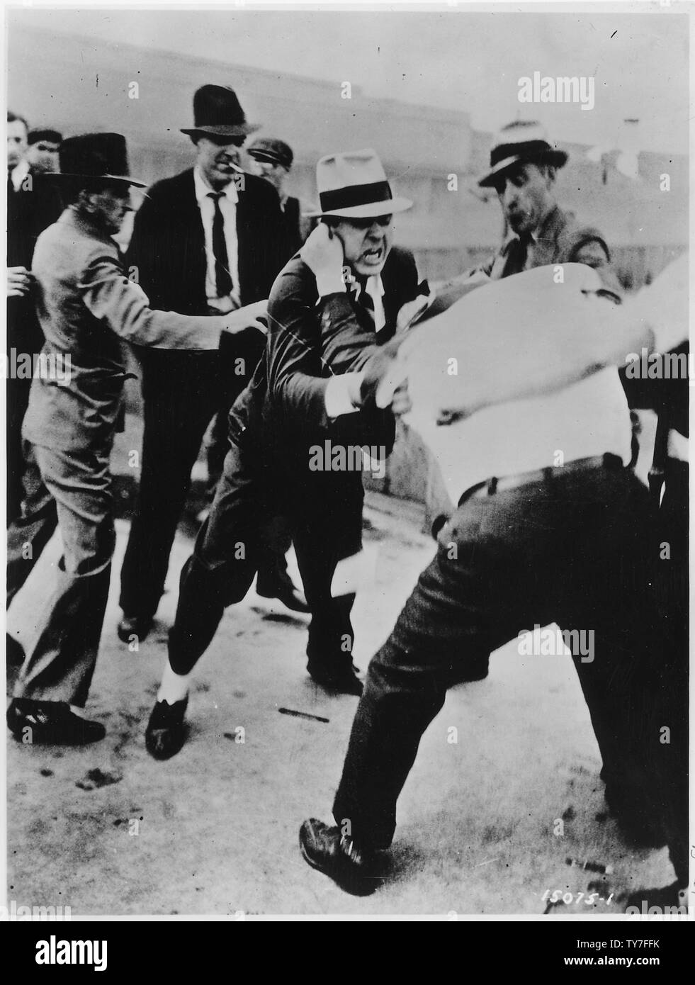 Physical altercation hi-res stock photography and images - Alamy