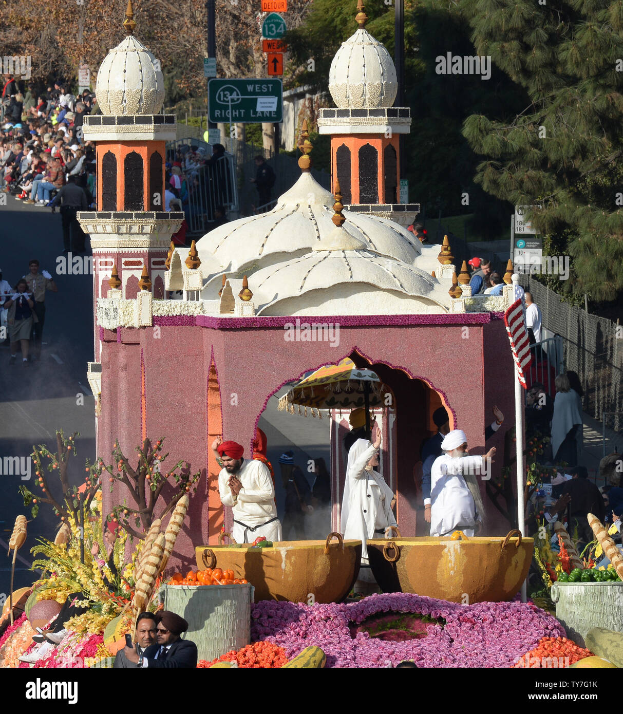 The United Sikh Mission "Serving Kindness" float, winner of the ...