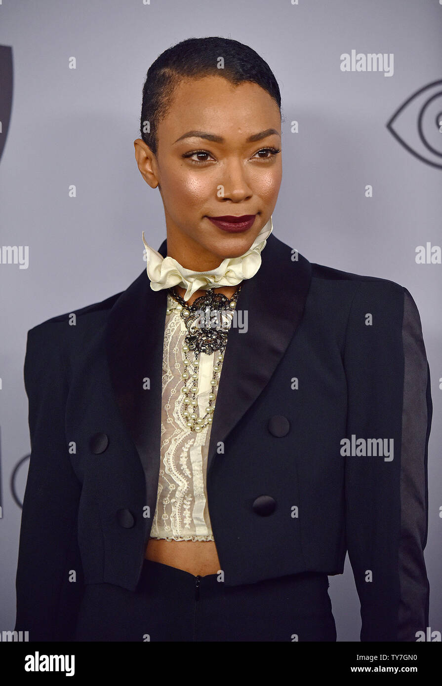 Sonequa Martin-Green attends the 19th annual InStyle and Warner ...