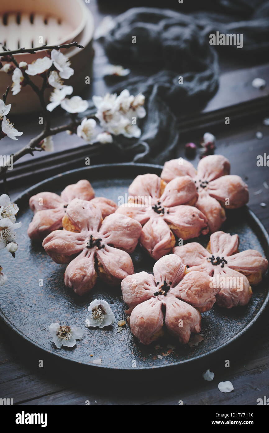 Chinese peach blossom hi-res stock photography and images - Alamy
