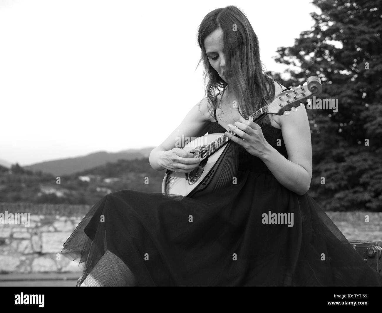 Italian mandolin hi-res stock photography and images - Alamy