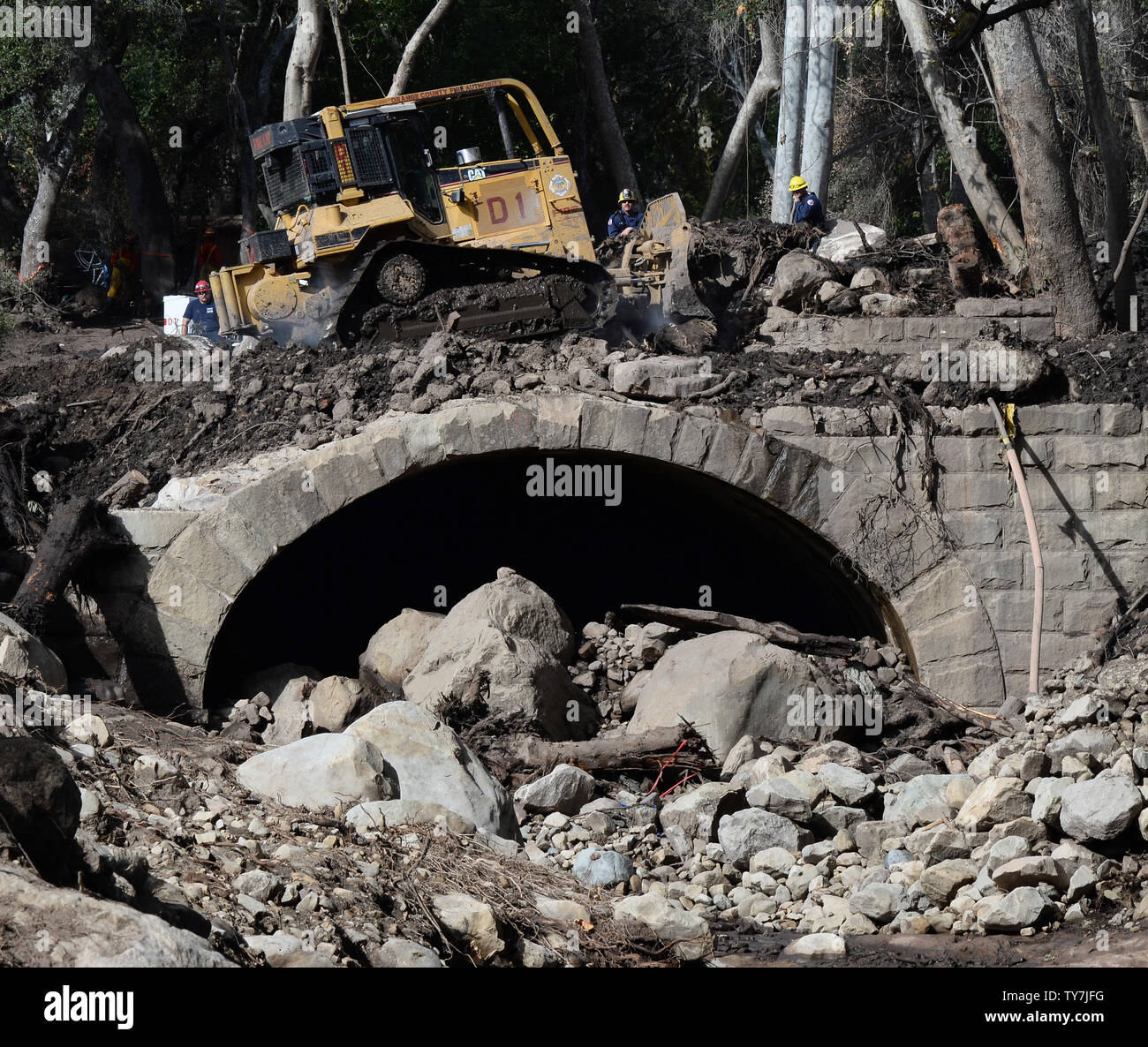 Montecito debris flow hi-res stock photography and images - Alamy