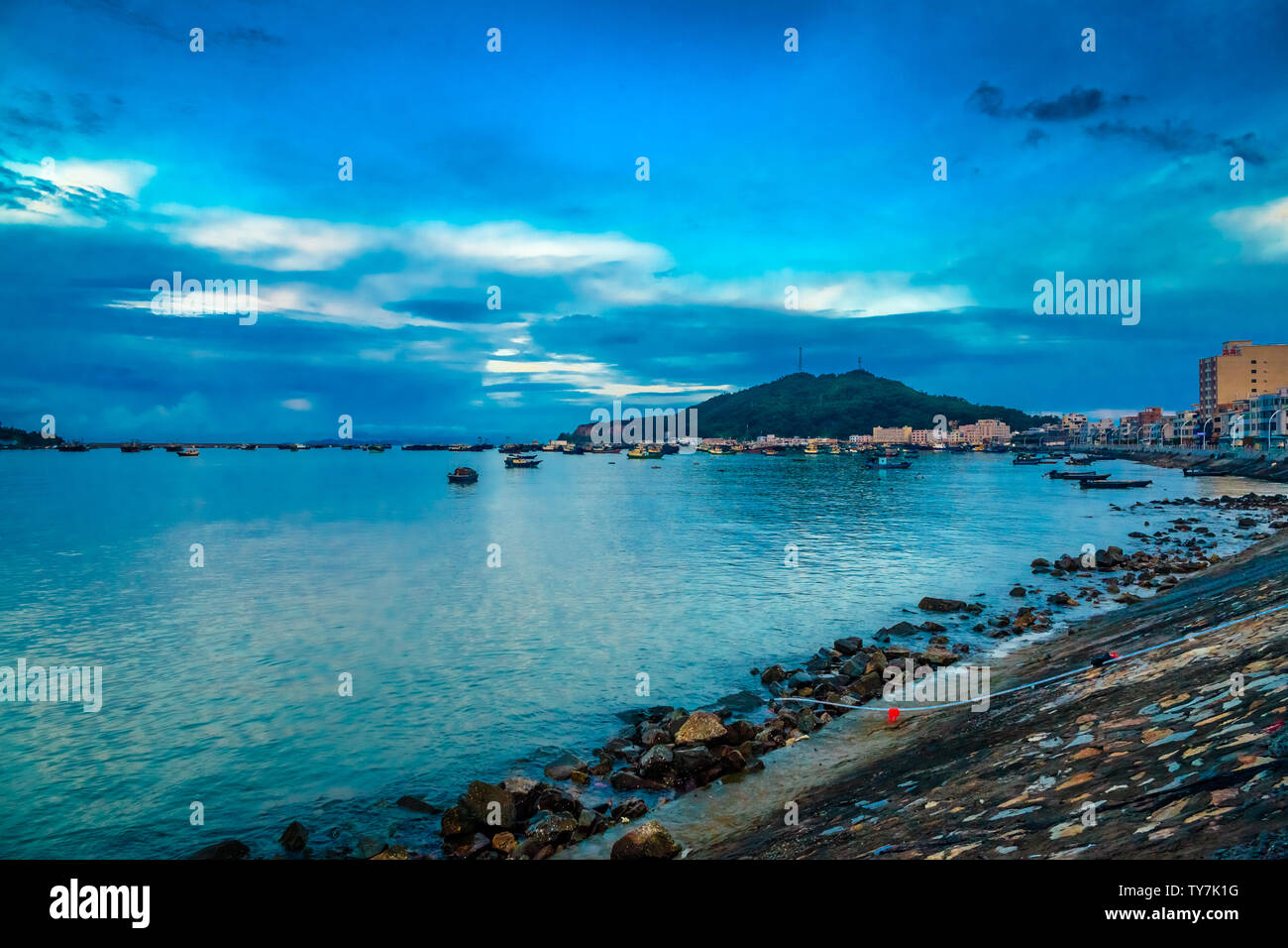 Dongping town hi-res stock photography and images - Alamy