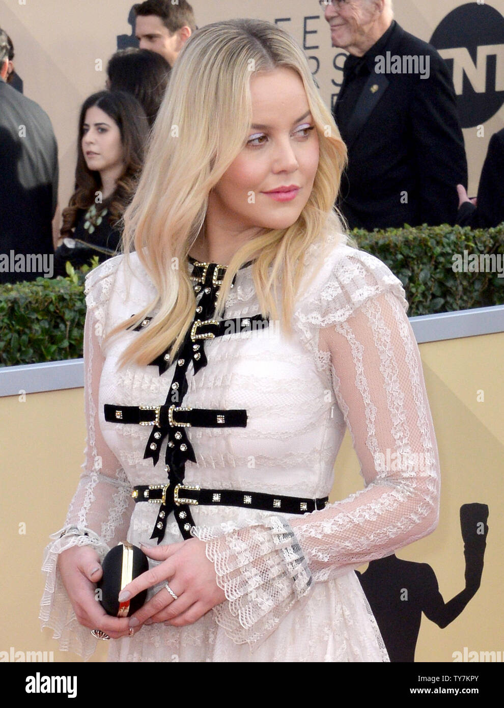 Abbie Cornish arrives for the the 24th annual SAG Awards held at the ...