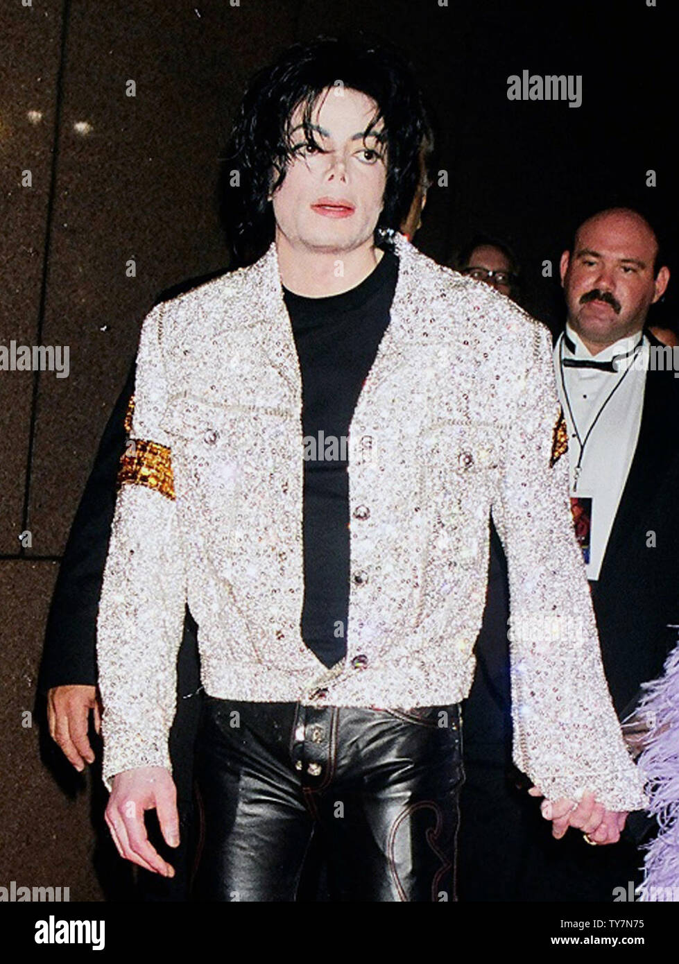 Michael jacksons body hi-res stock photography and images - Alamy
