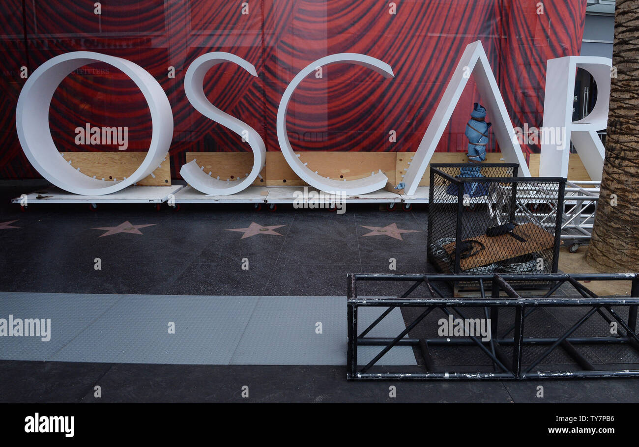 The Oscar sign that will greet attendees at the entrance of the 90th ...