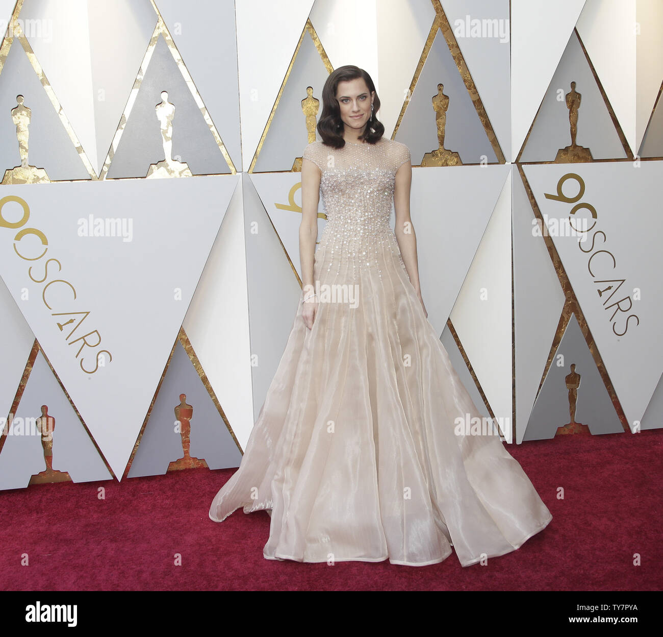 Allison Williams arrives on the red carpet for the 90th annual Academy ...