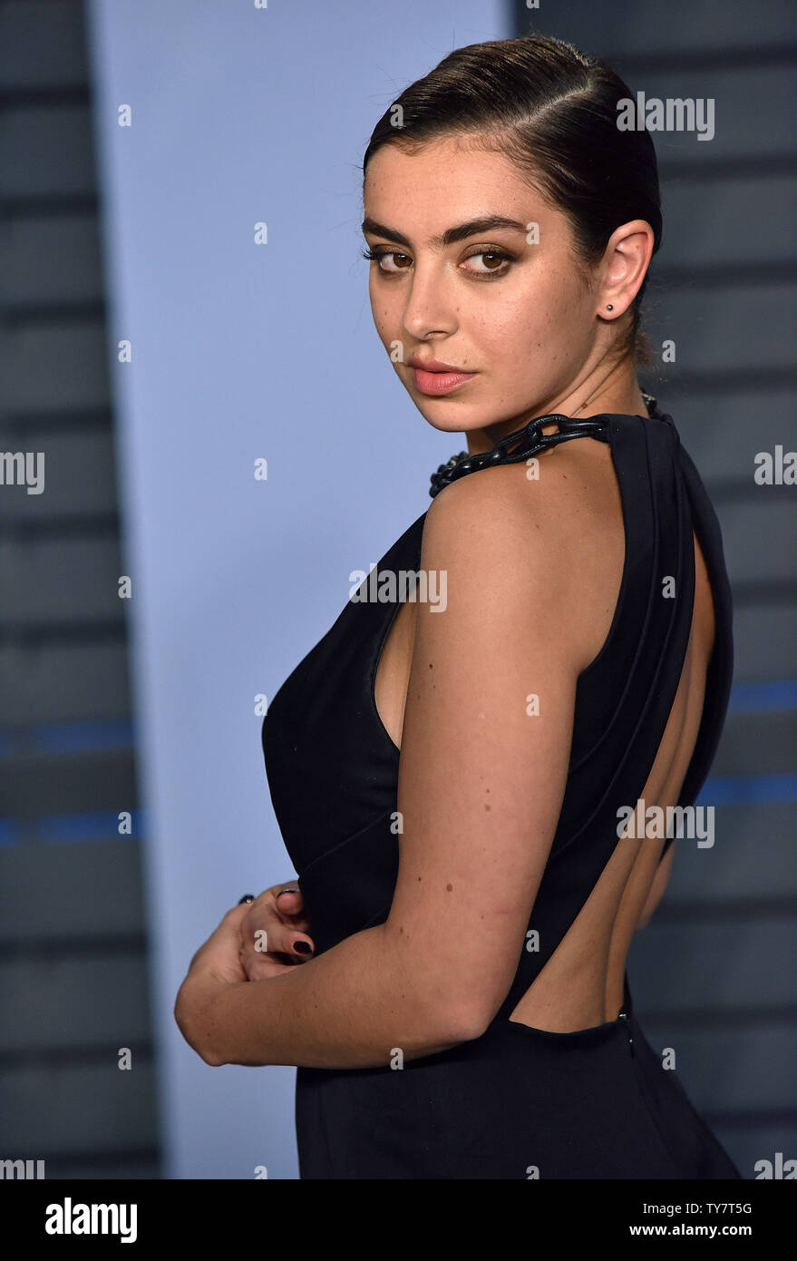 Singer-songwriter Charli XCX arrives for the Vanity Fair Oscar Party at ...