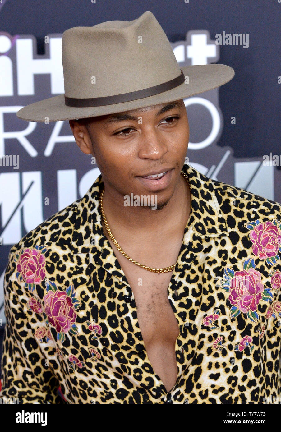 Singer Kevin Ross arrives for the iHeartRadio Music Awards at The Forum ...