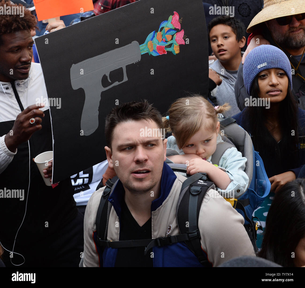 Vilolence hi-res stock photography and images - Alamy