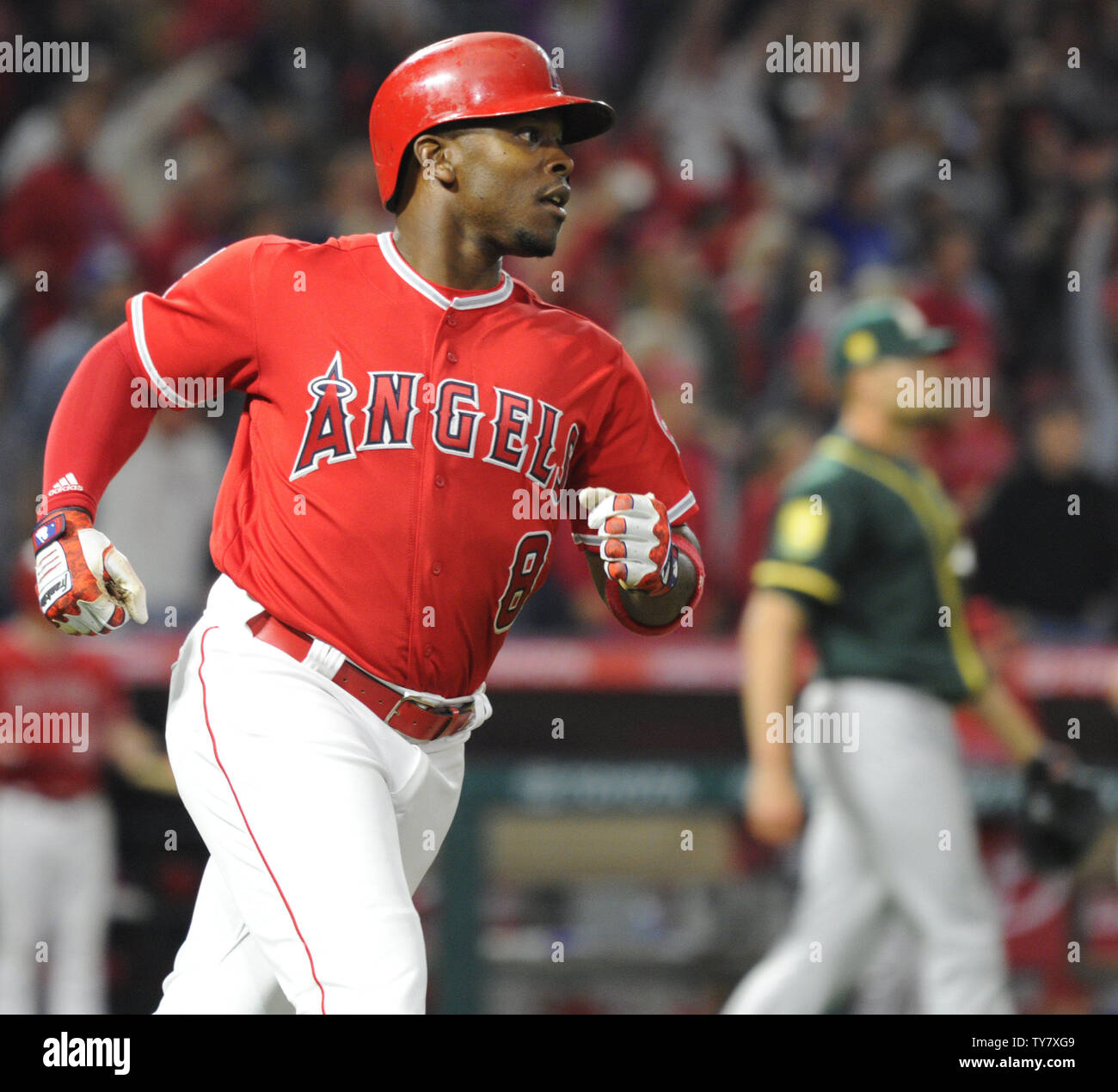 Los Angeles Angels Justin Upton hits a 3 run homerun in the 7th inning ...