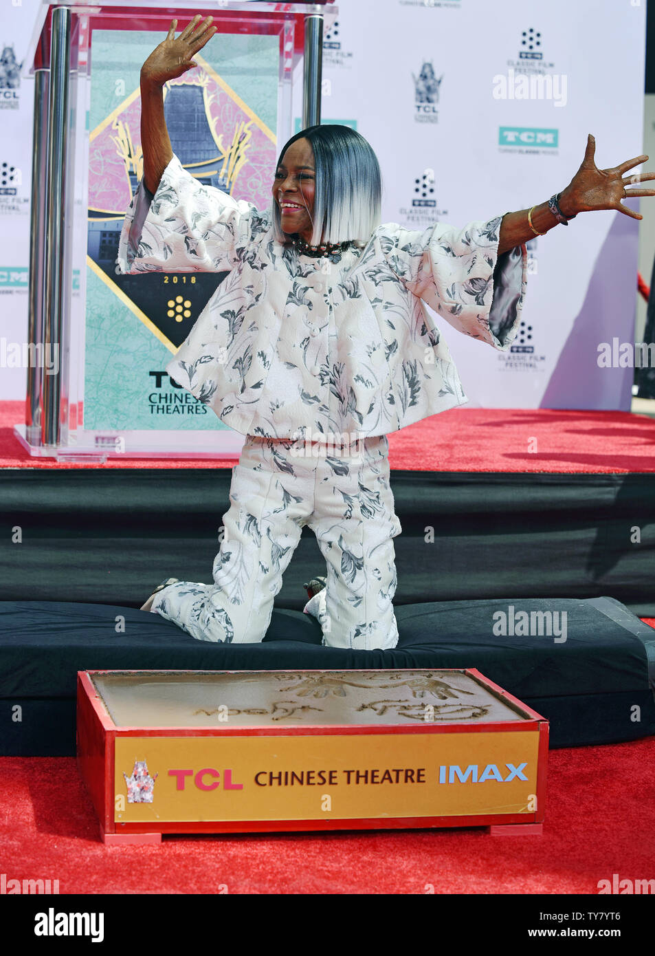 Screen legend Cicely Tyson is honored with a hand and footprint ...
