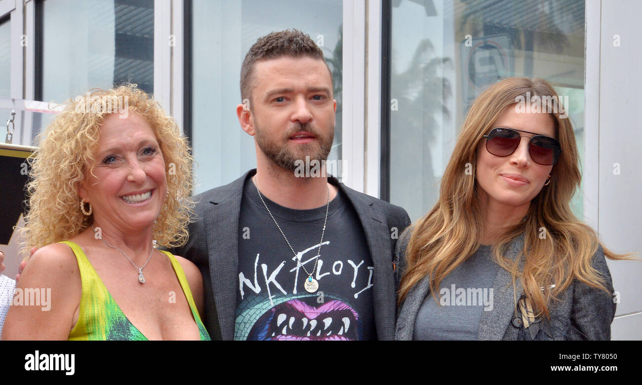 Singer and actor Justin Timberlake is joined by his mother Lynn Harless ...