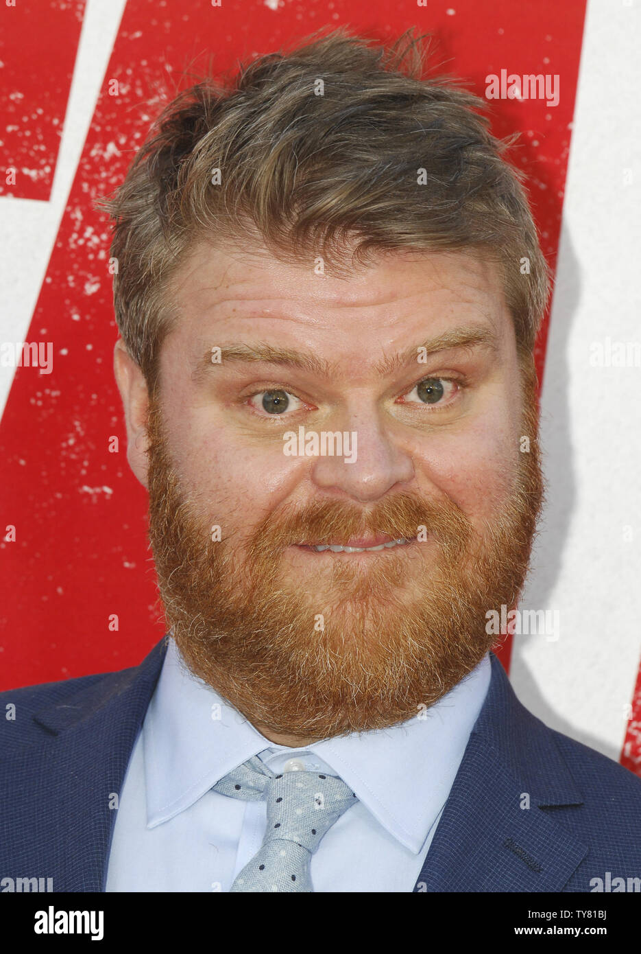 Cast member Steve Berg attends the premiere of the motion picture ...