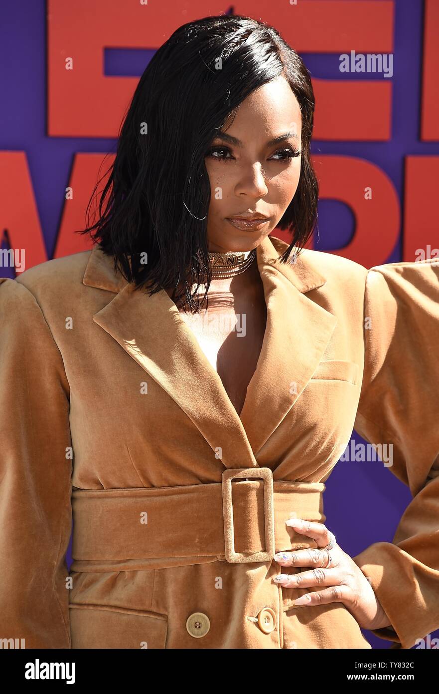 Singer ashanti hi-res stock photography and images - Alamy