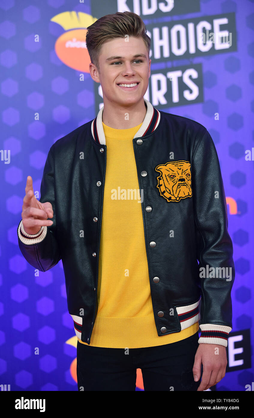 Kids choice sports hi-res stock photography and images - Alamy