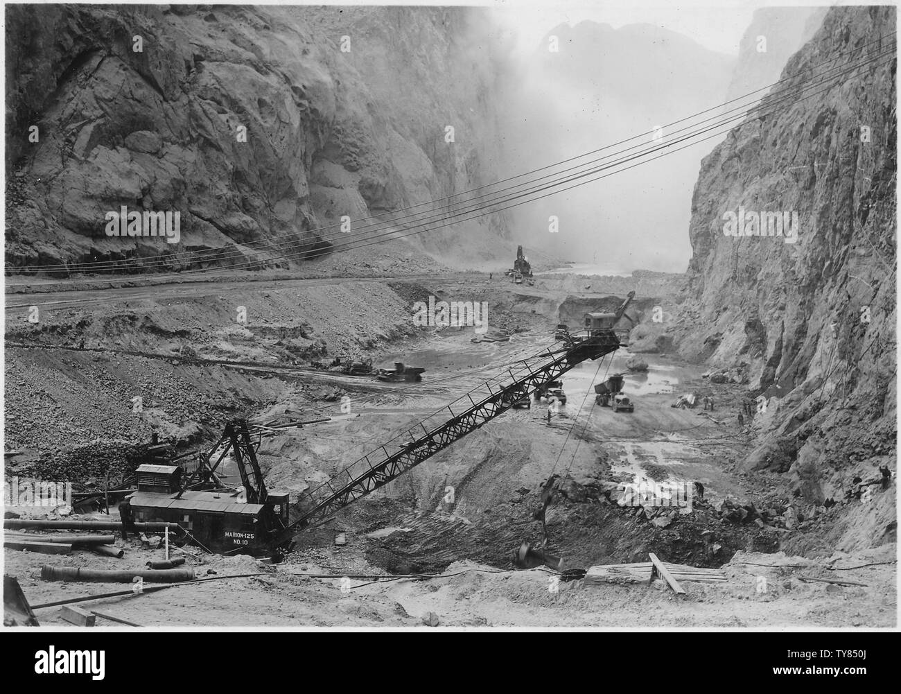 Looking downstream upper cofferdam excavation hi-res stock photography ...