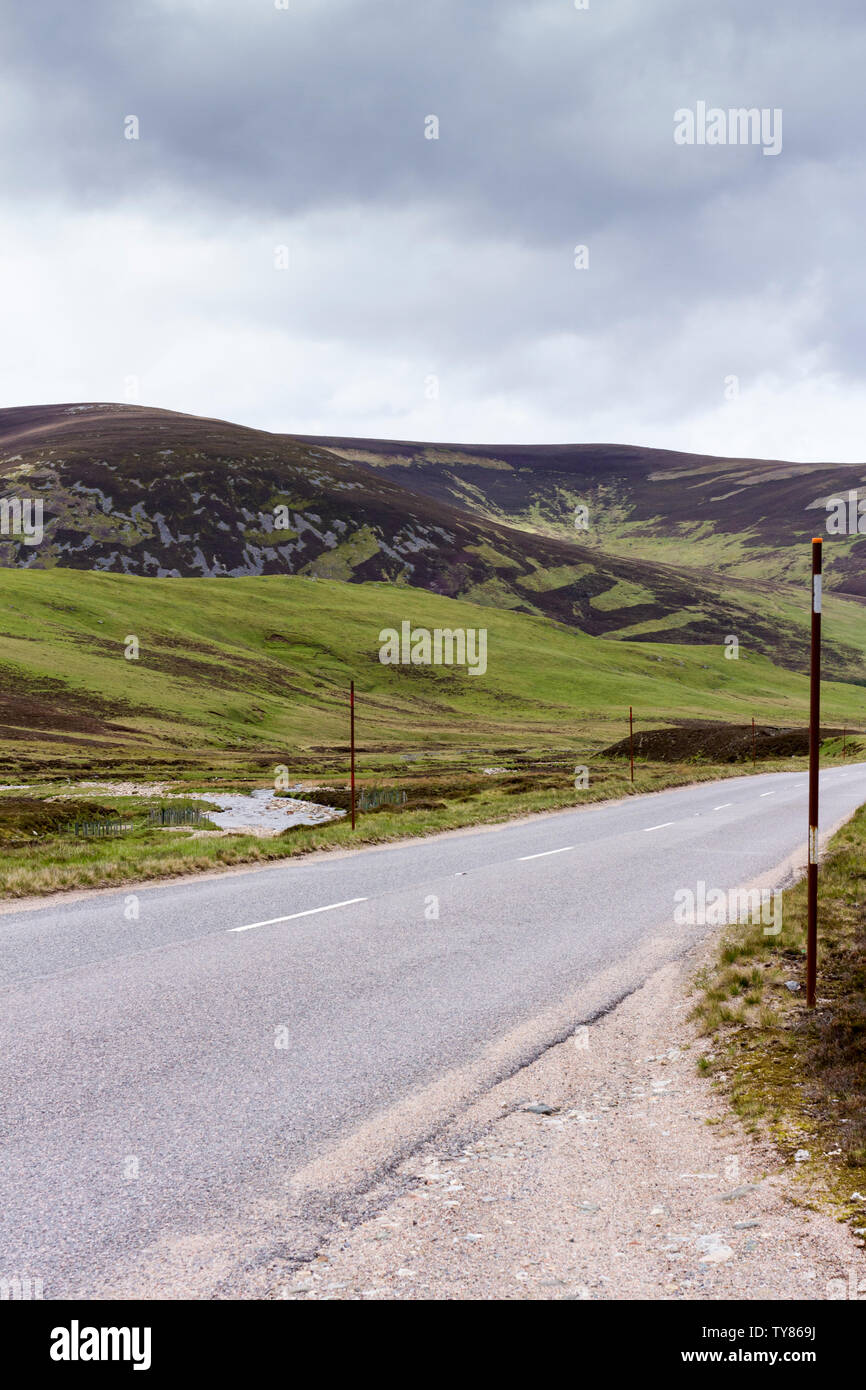 The A93 road through the Cairngorms National Park, Aberdeenshire ...