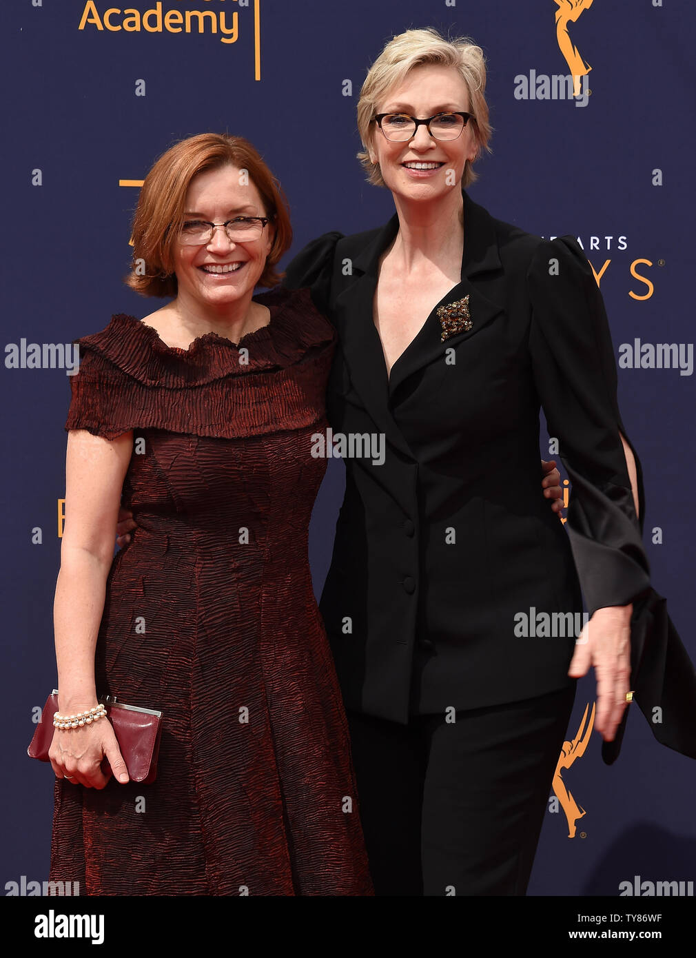 (L-R) Actress Jane Lynch and Jennifer Cheyne attend the Creative Arts ...