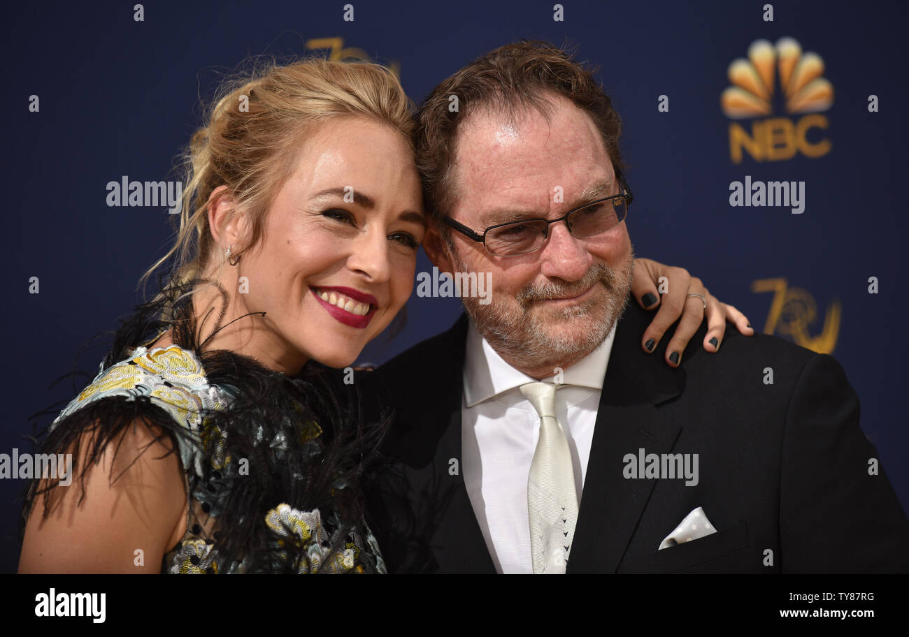 Actors Sarah Goldberg (L) and Stephen Root attend the 70th annual ...