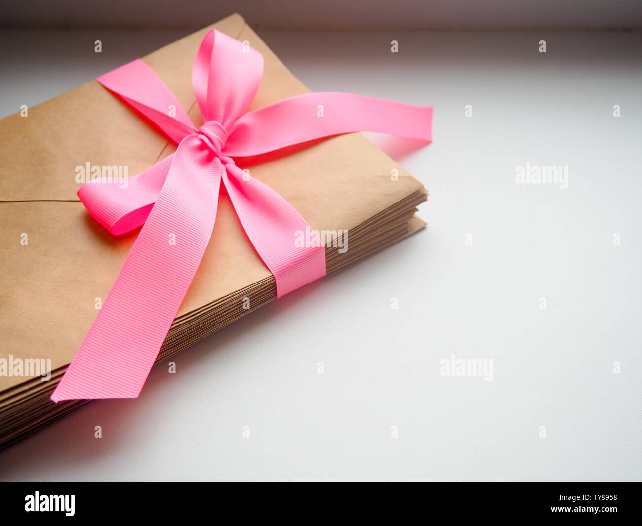 Gift envelope on the wooden floor, Homemade gift envelope Stock Photo ...