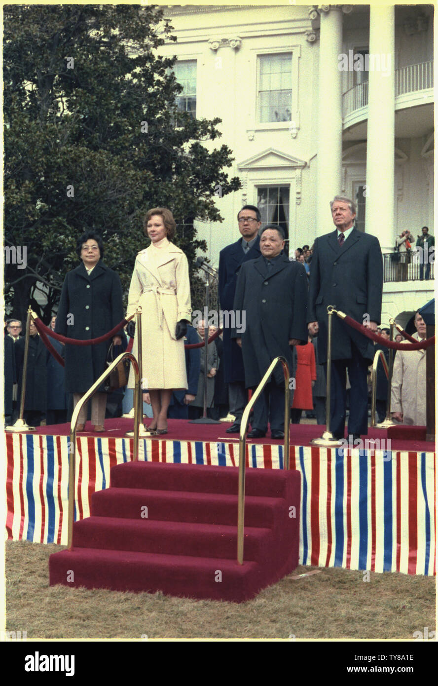 Madame Zhuo Lin, Rosalynn Carter, Deng Xiaoping and Jimmy Carter at the ...