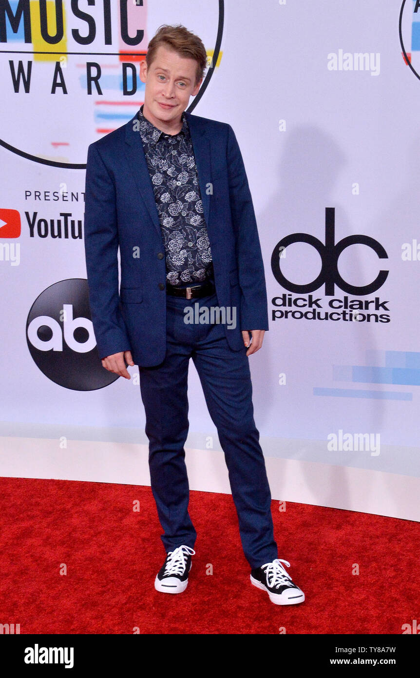 Actor Macaulay Culkin arrives for the 46th annual American Music Awards ...