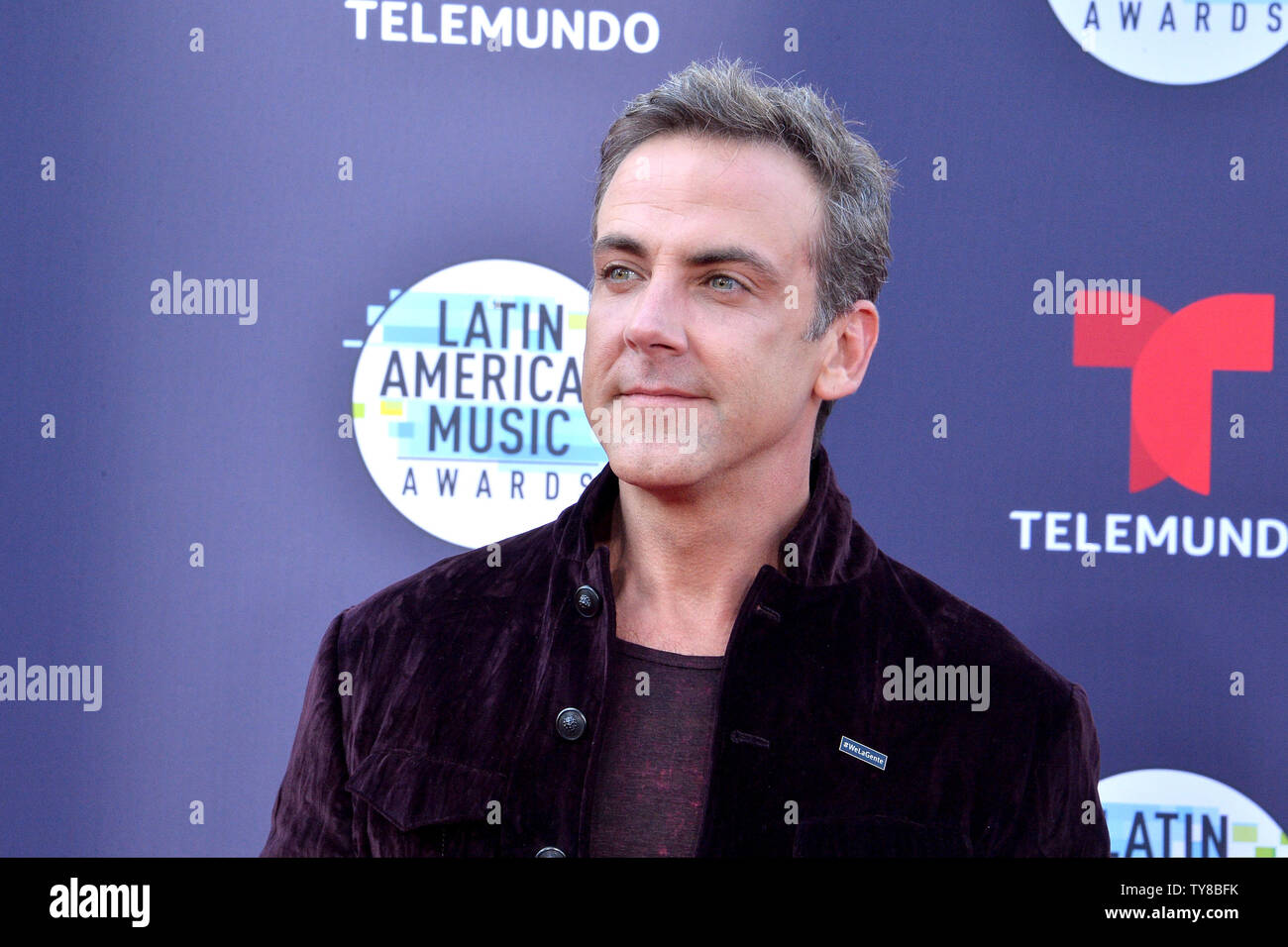 Actor Carlos Ponce arrives for the fourth annual Latin American Music ...