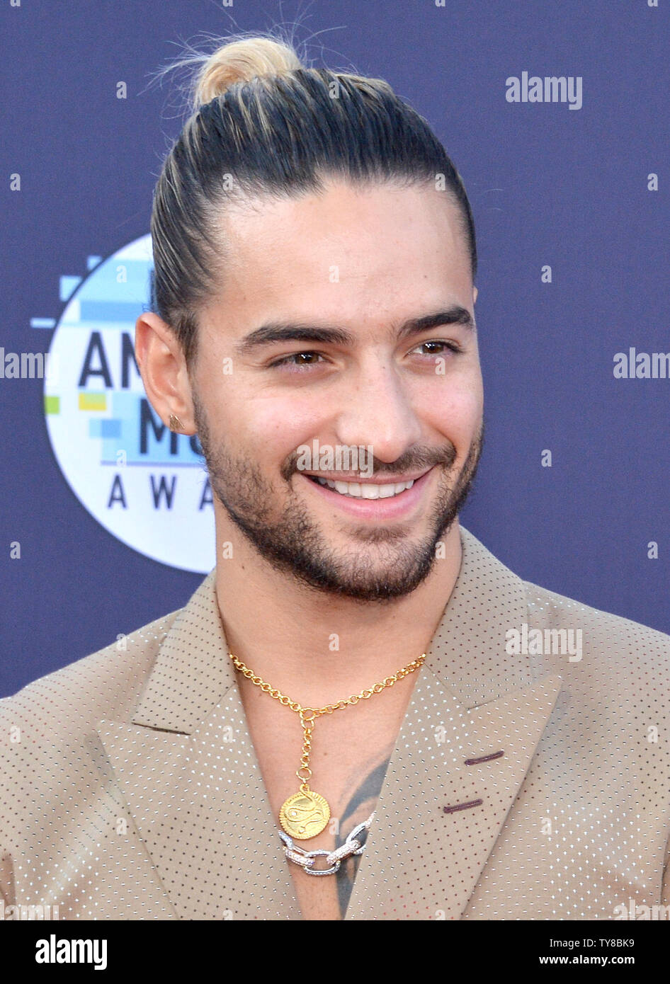 Singer Maluma arrives for the fourth annual Latin American Music Awards ...