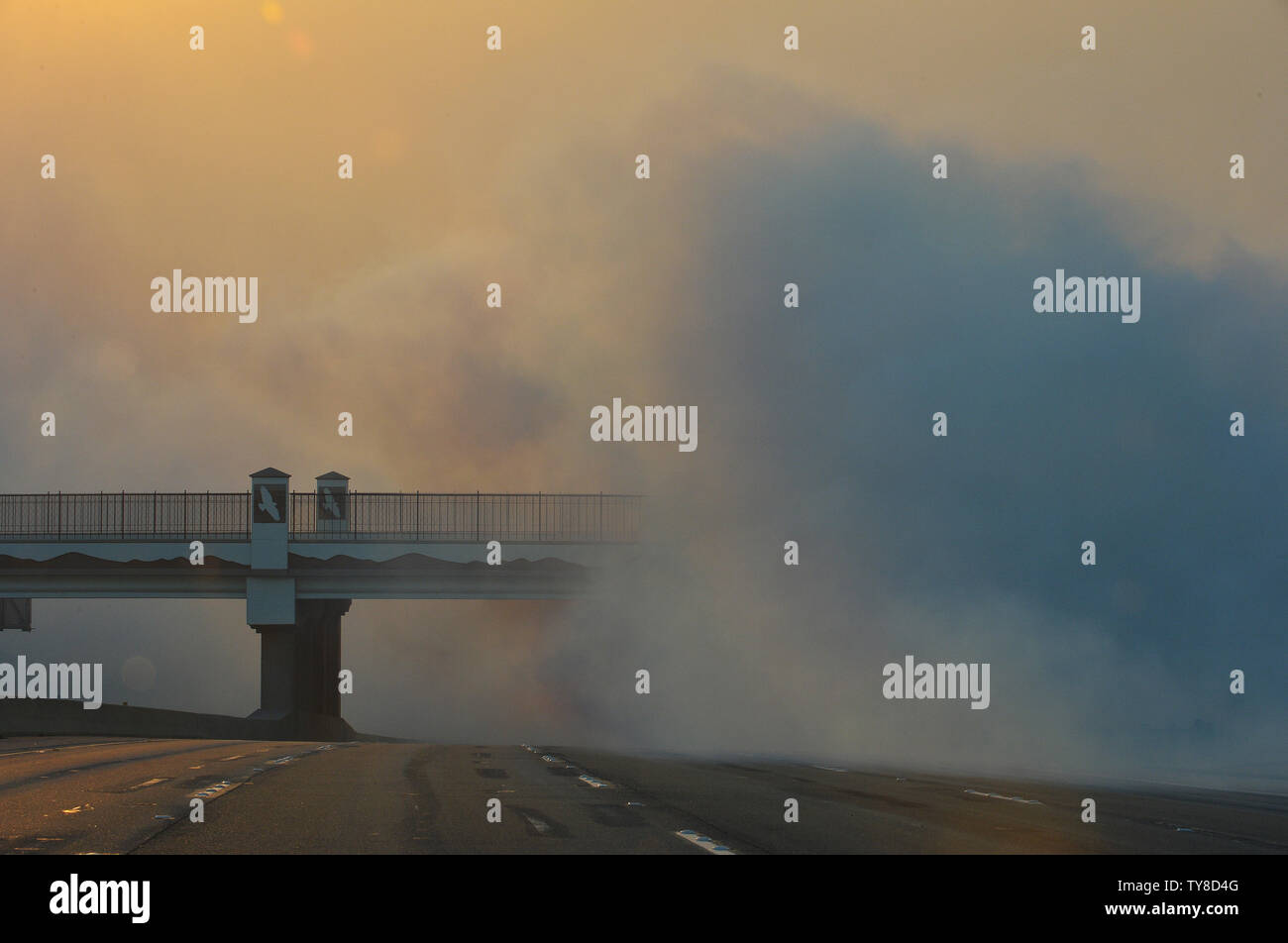 Thousand oaks freeway hi-res stock photography and images - Alamy