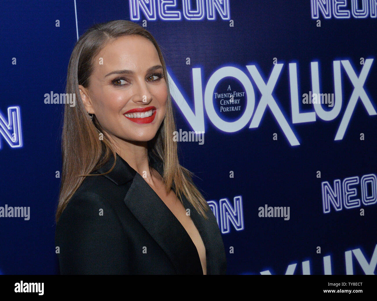 Natalie portman vox lux hi-res stock photography and images - Alamy