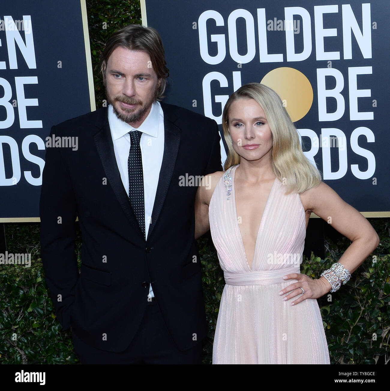 Actors Dax Shepard and Kristen Bell attend the 76th annual Golden Globe ...