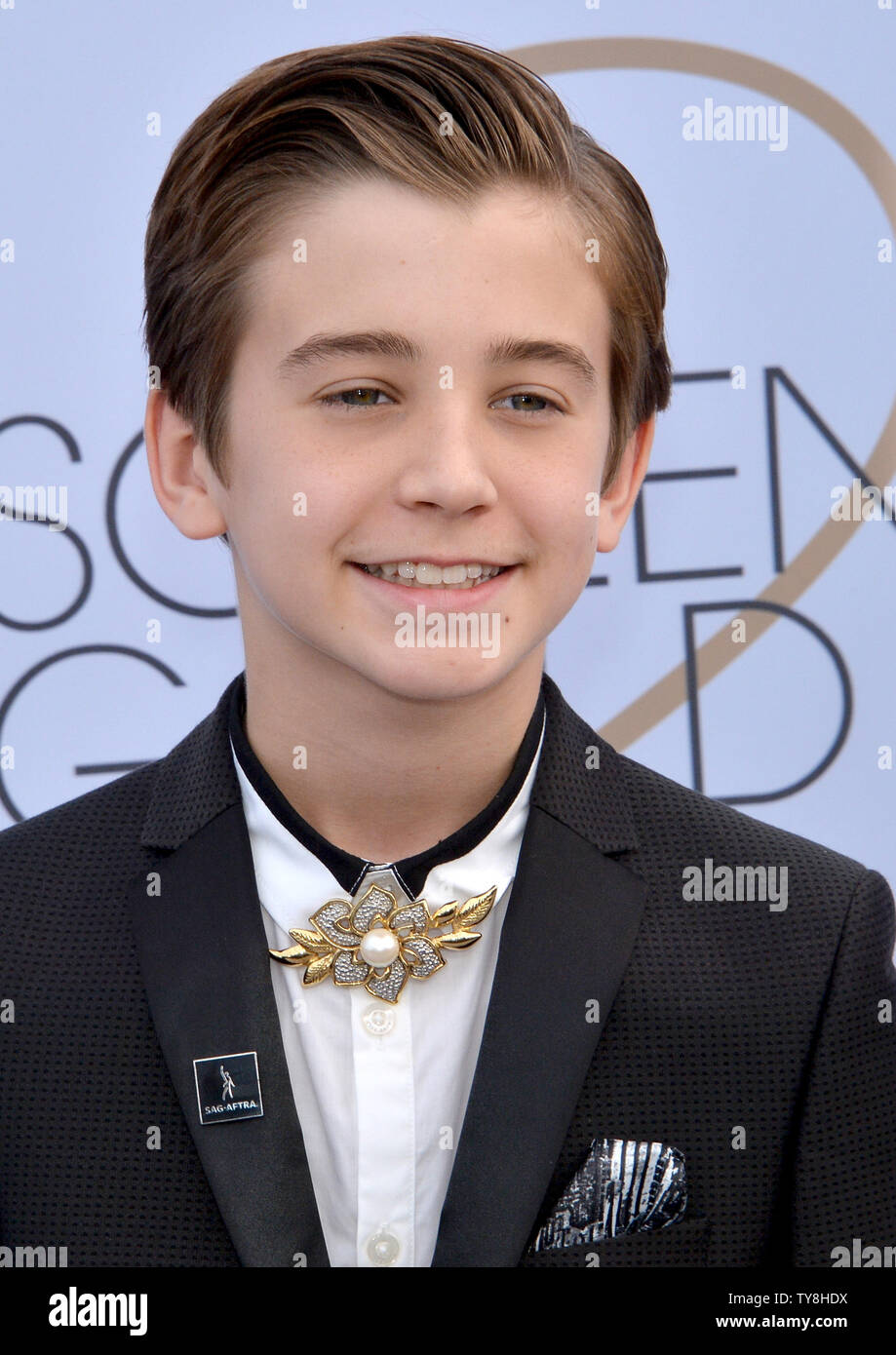 Parker Bates arrives for the the 25th annual SAG Awards held at the ...