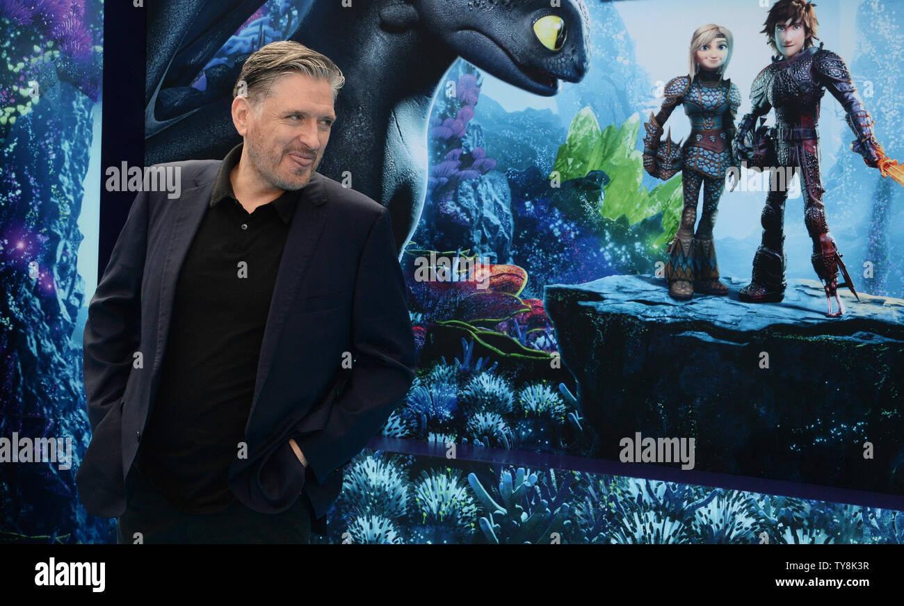 Hiccup toothless hi-res stock photography and images - Alamy