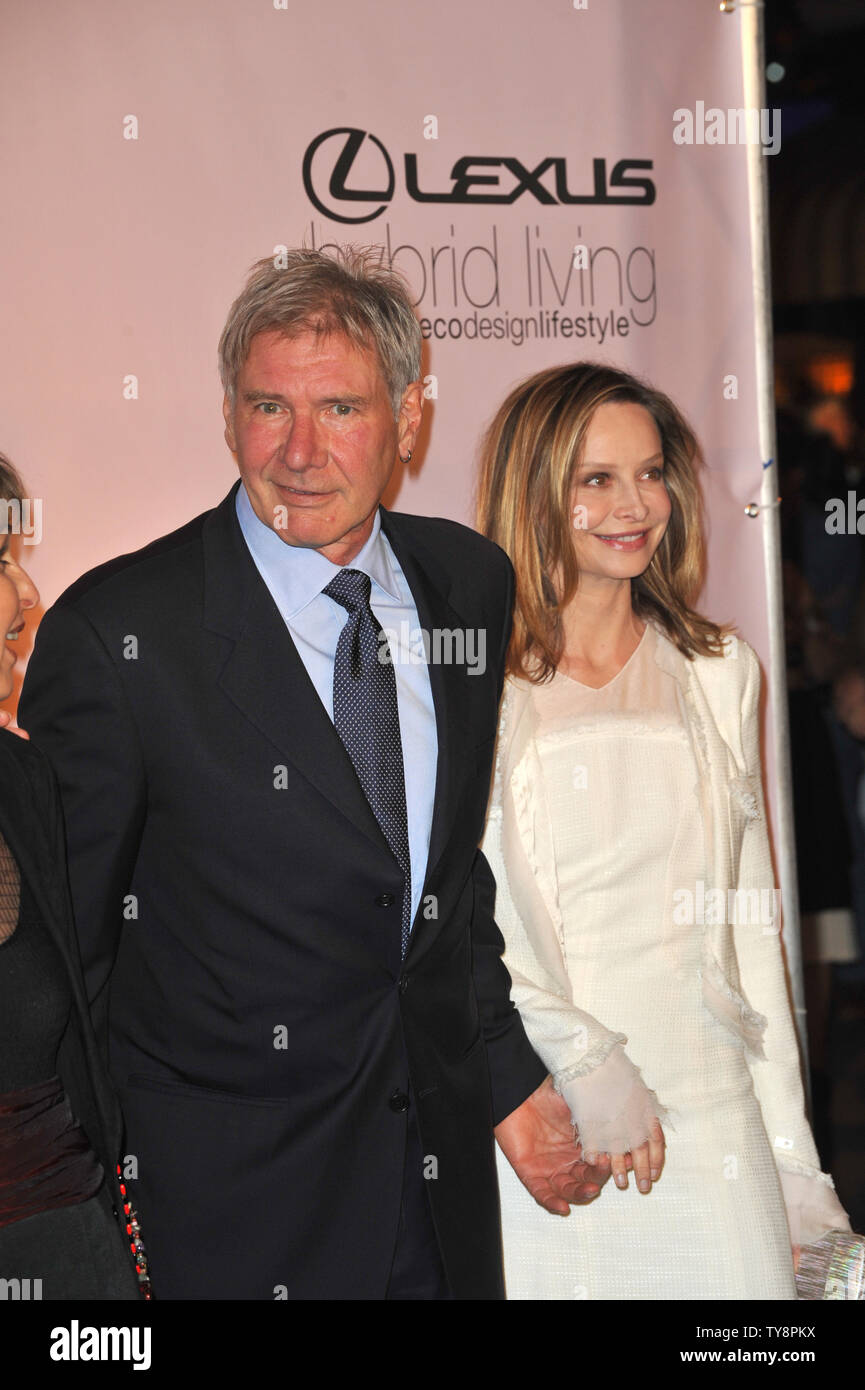 LOS ANGELES, CA. October 25, 2009: Harrison Ford & Calista Flockhart at ...