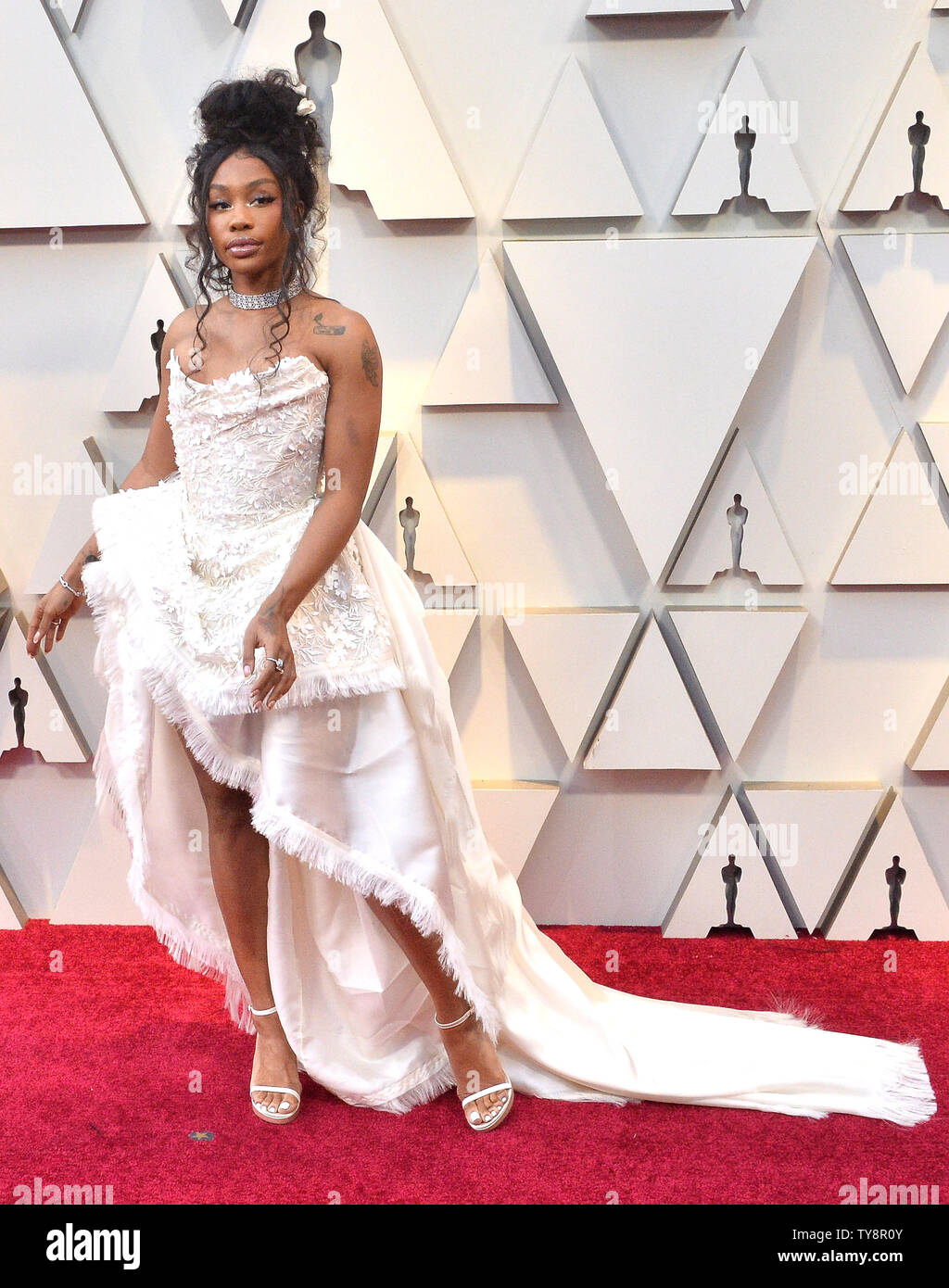 SZA arrives on the red carpet for the 91st annual Academy Awards at the ...