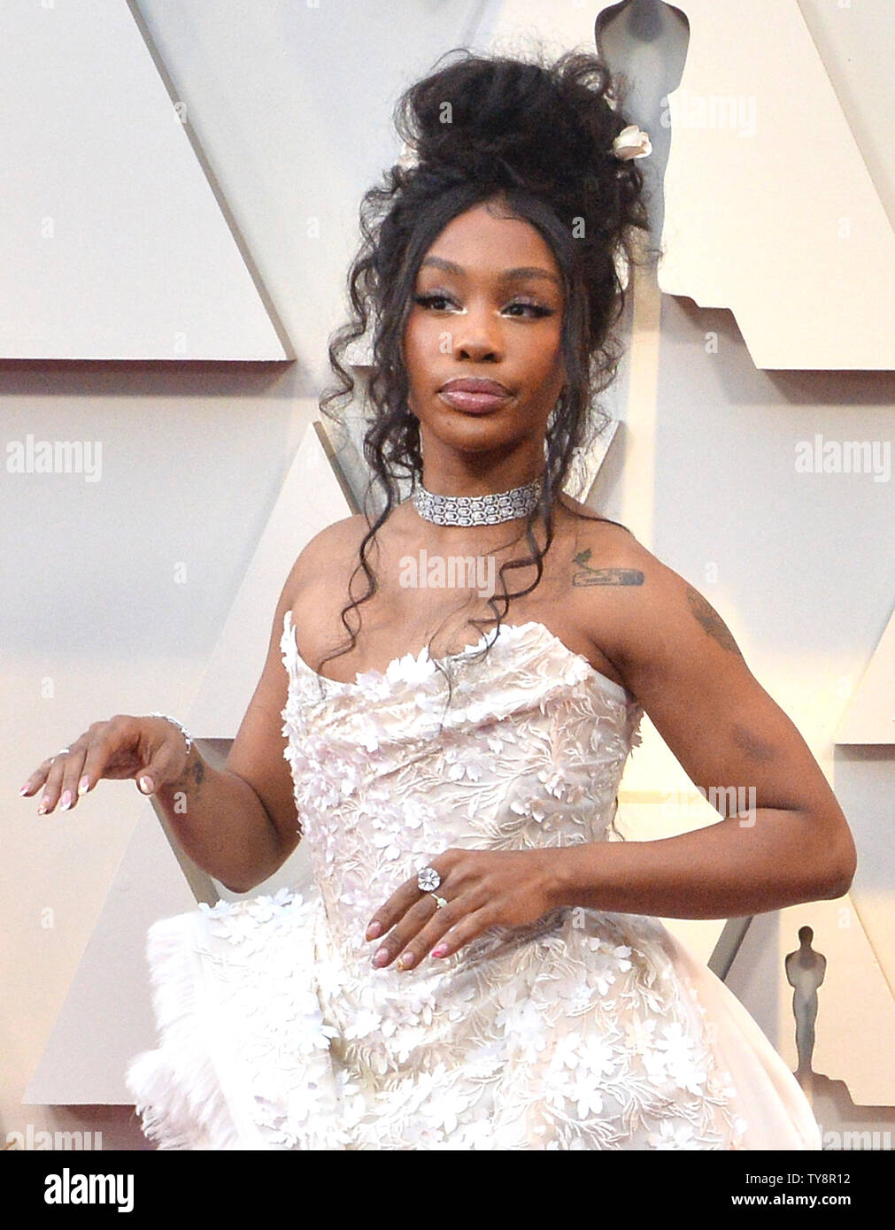 SZA arrives on the red carpet for the 91st annual Academy Awards at the ...
