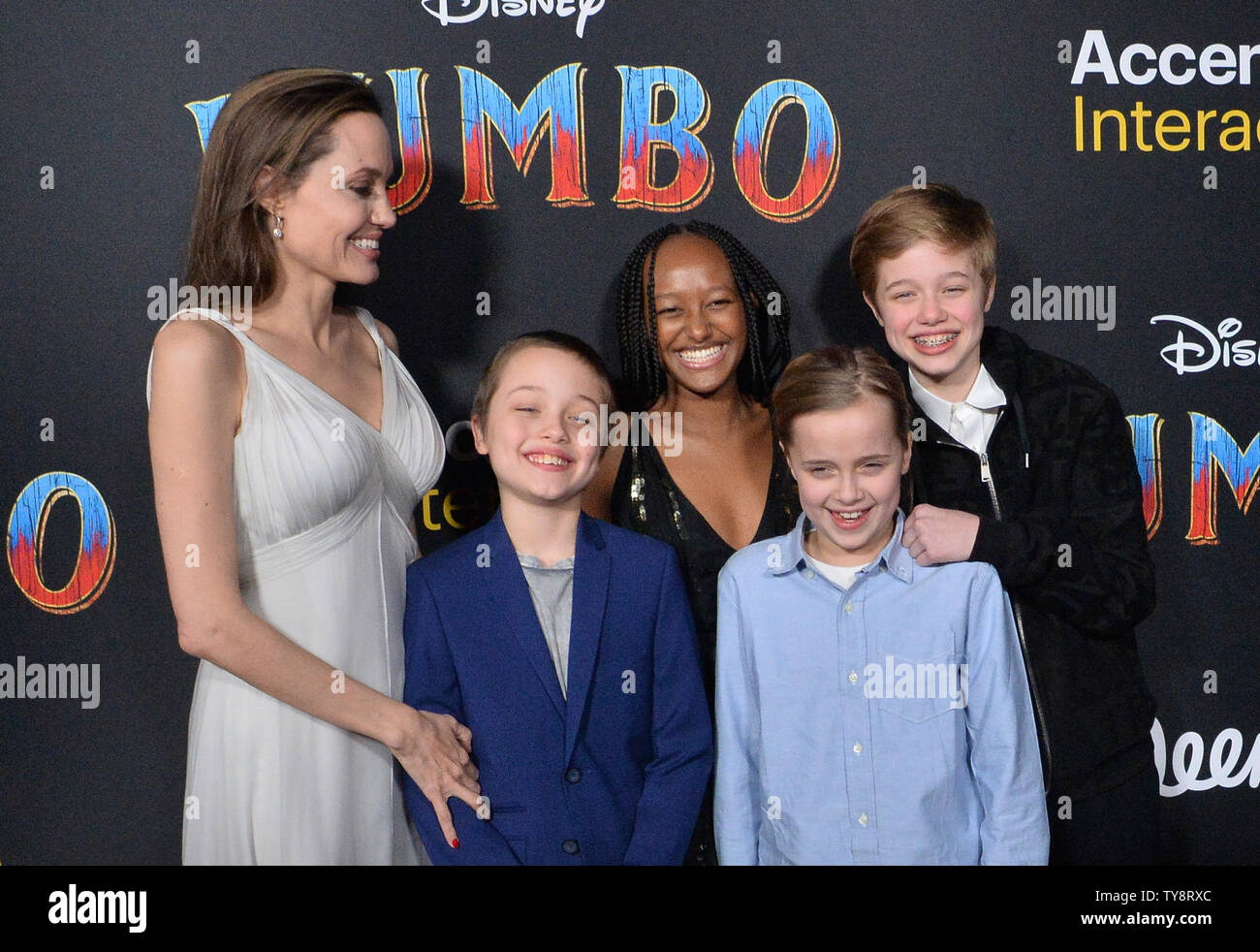 Knox leon jolie pitt and vivienne marcheline jolie pitt hi-res stock ...