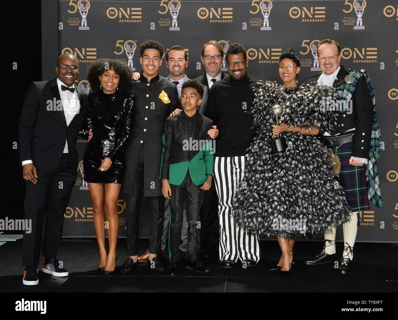 Black ish cast hi-res stock photography and images - Alamy