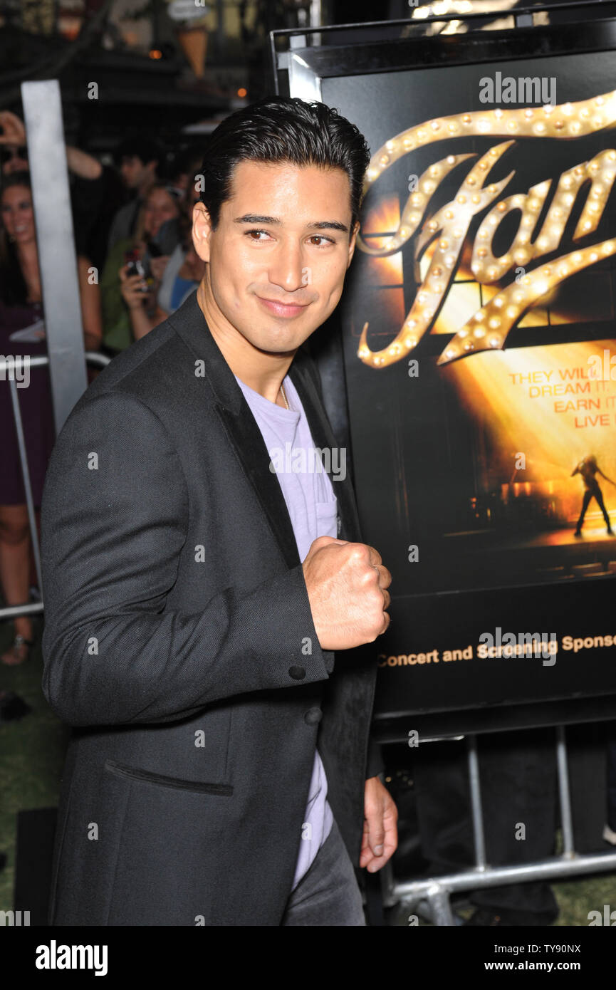 LOS ANGELES, CA. September 23, 2009: Mario Lopez & date at the Los ...