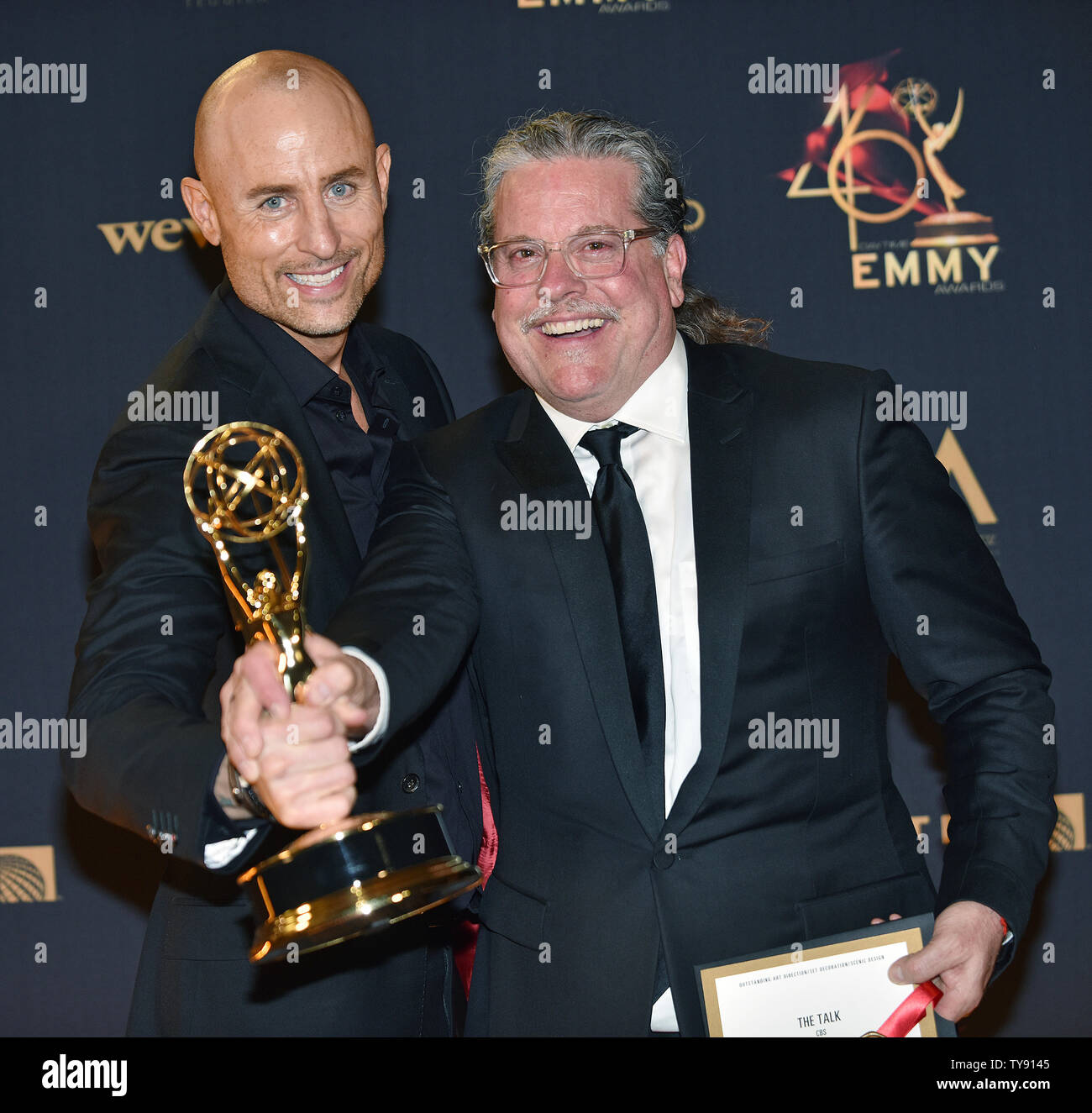 Daytime creative arts em hi-res stock photography and images - Alamy