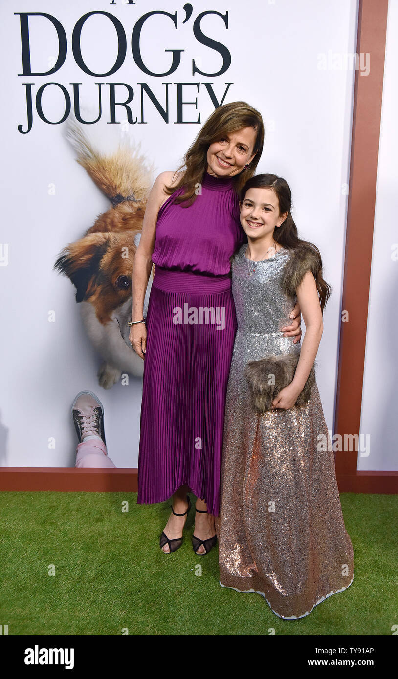Abby ryder fortson hi-res stock photography and images - Alamy