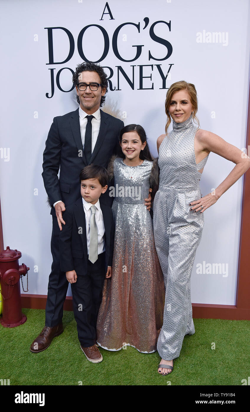 Abby Ryder Fortson (second from right) attends the premiere of 'A Dog's ...