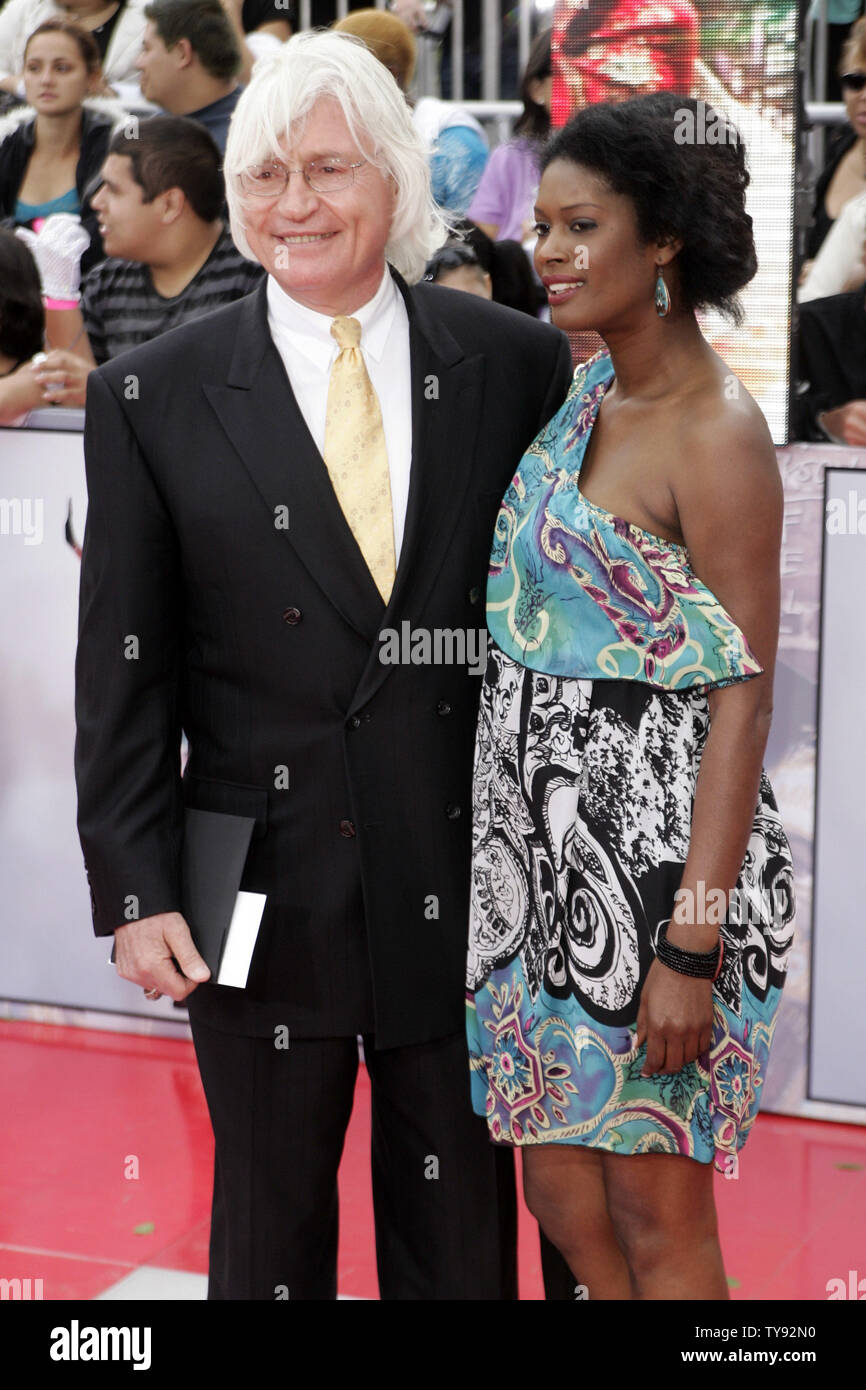 Attorney Tom Mesereau attends the premiere of "This Is It", at ...